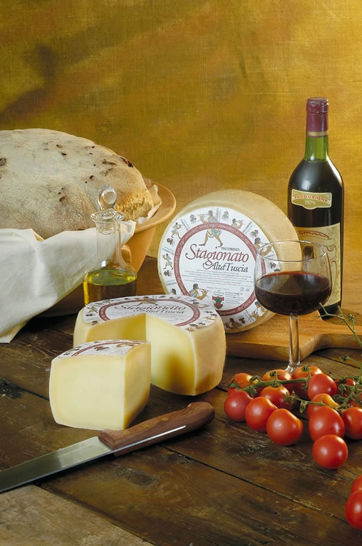 A.Tuscia FORMAGGIO PECORINO RIGATINO ETRUSCO A META SOTTO VUOTO 1kg